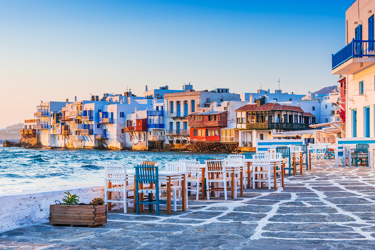 TOP 13 Najpiękniejsze wyspy greckie - Rodos, Kreta, Sa...