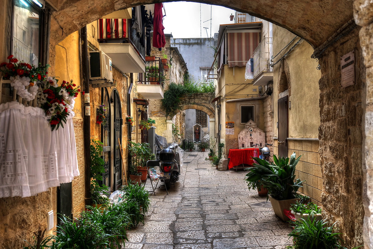 Bari (Włochy) - Co zobaczyć? TOP 15: Atrakcje i zwiedzanie